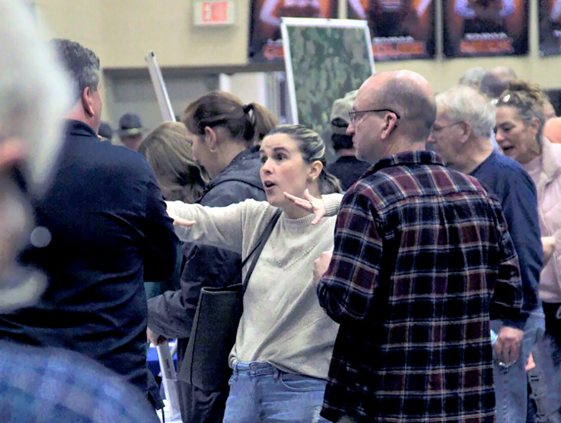 Frustrations surface at information session on train derailment | News ...